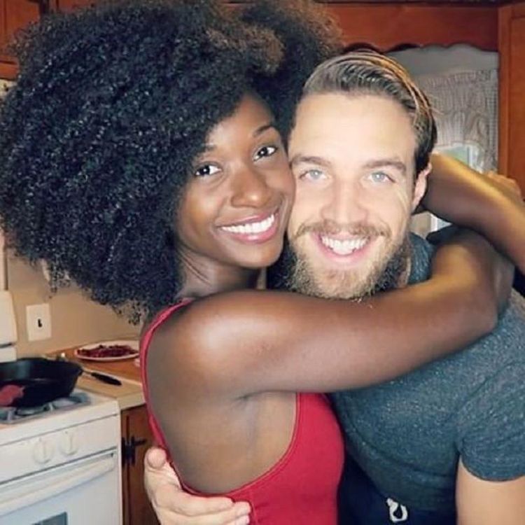 Instagram Couple Confused About Why Their Photo Went Viral, Until They ...